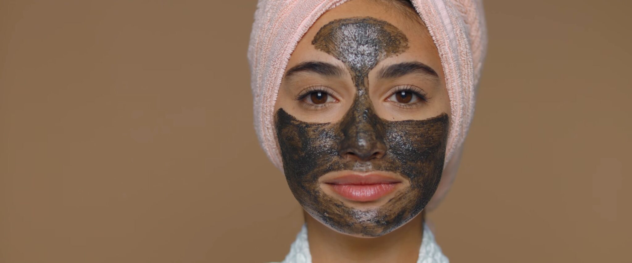 Why Your Skin Feels Dry, Even After Moisturizing? 12 Common Reasons ...